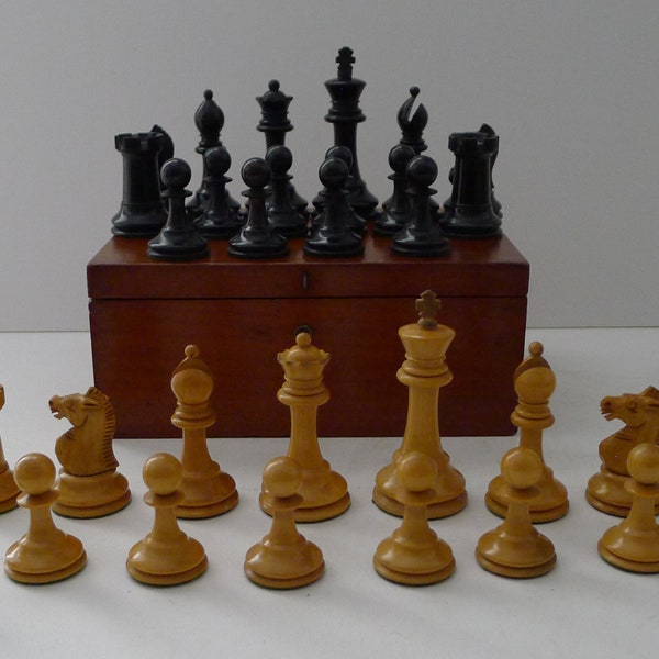 Antique Chess Set - Etsy