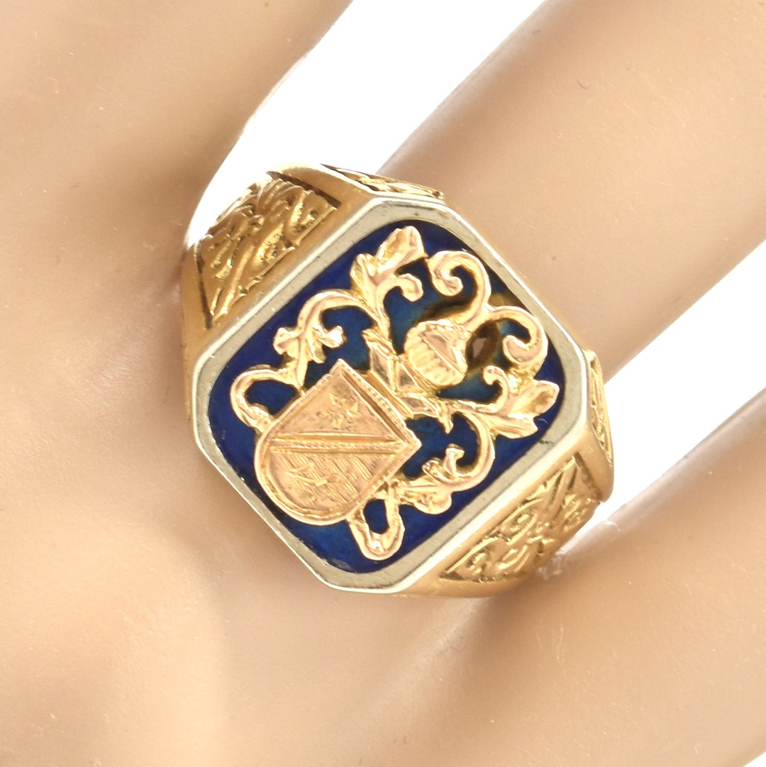 Estate Gold Ring Vintage 14K Solid Yellow Gold Heavy Crest Signet Ring ...