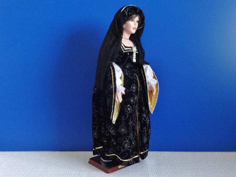 Alberon Large Porcelain Doll Anne Boleyn 2nd Wife of King Henry 8th ...