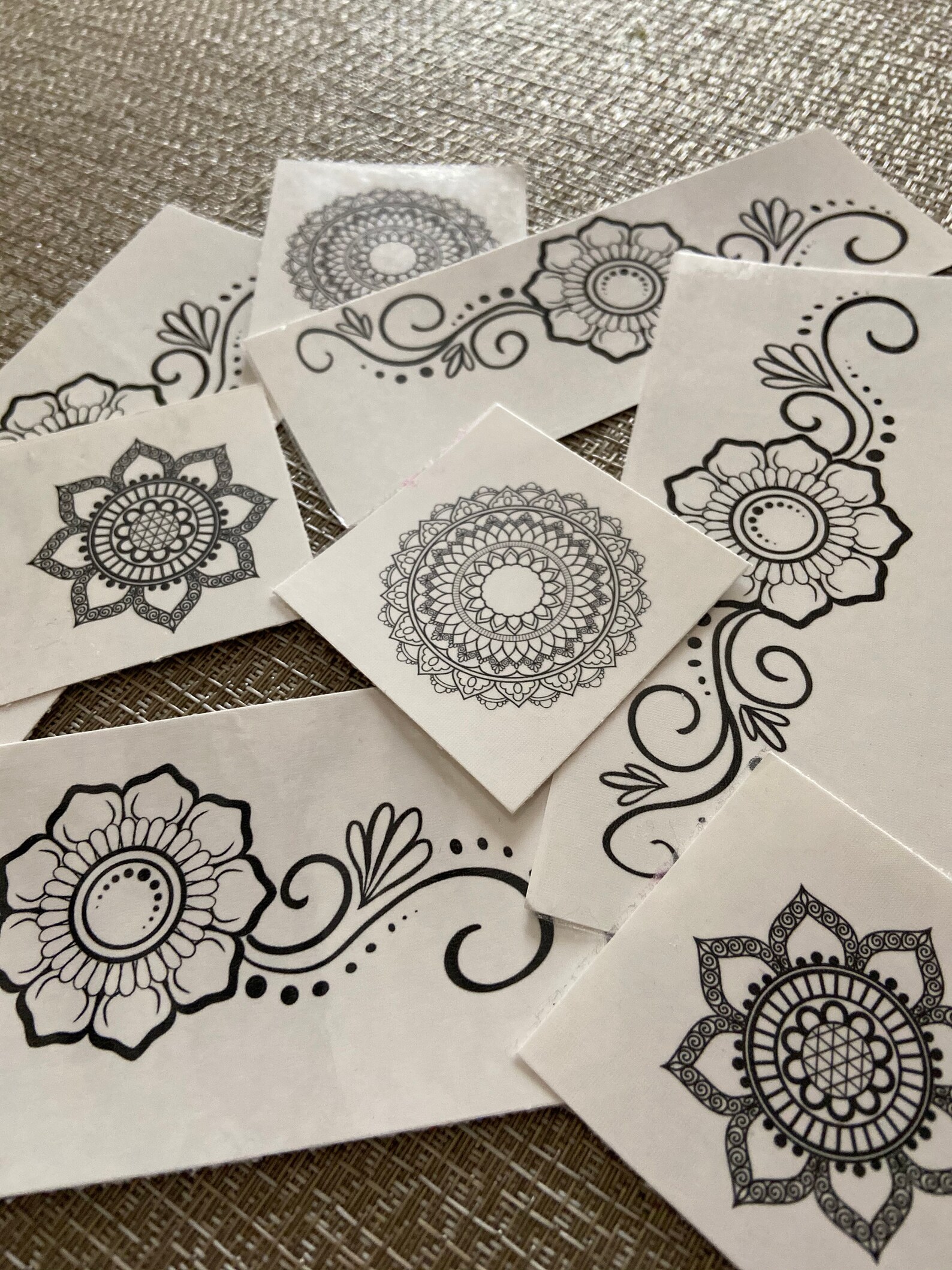 Starter DIY Henna Kit - Includes One All Natural Henna Applicator Cone ...