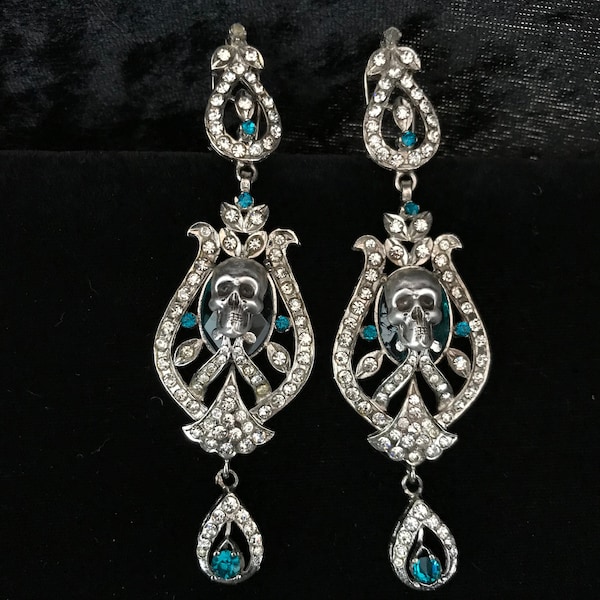 Skull Earrings - Etsy