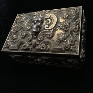 Skull Jewelry Box//skull Trinket Box//antiqued Silver Skull, Victorian ...