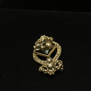 Skull on Gold Plated Gothic Brooch//gold Skull Victorian Style Brooch ...