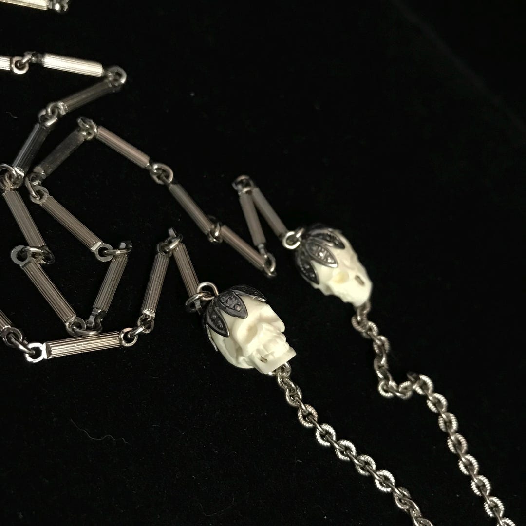 Skull Eye Glasses Chain//silvertone Chain Gothic Glasses Holder With ...