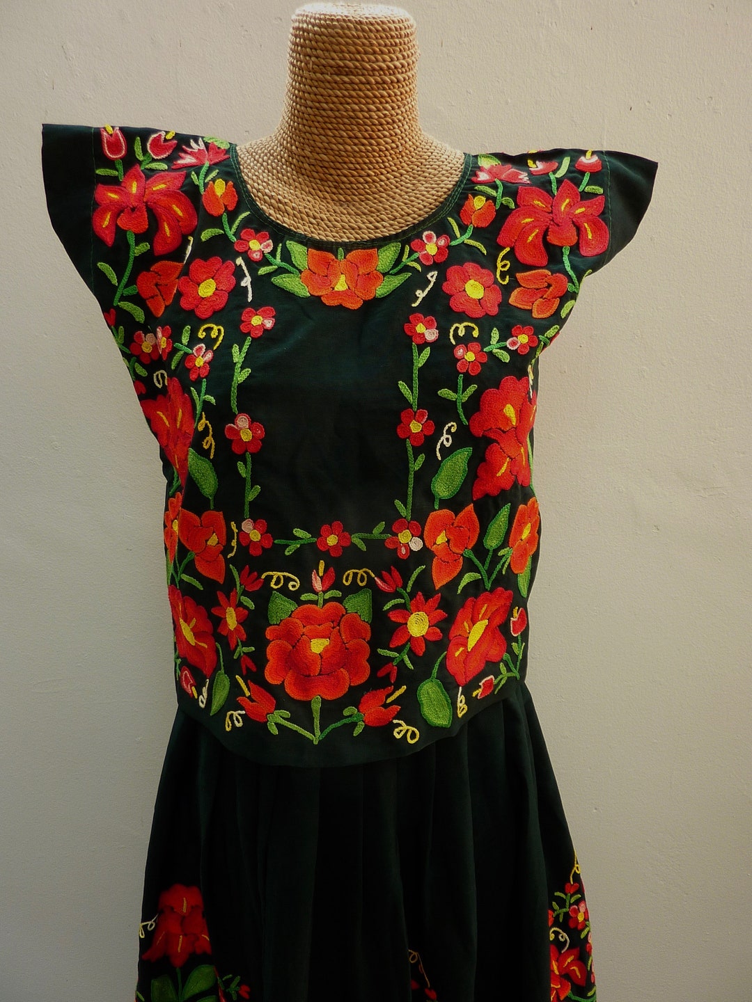 Vintage Made in Mexico Hand Embroidered Mexican Floral China Poblano ...