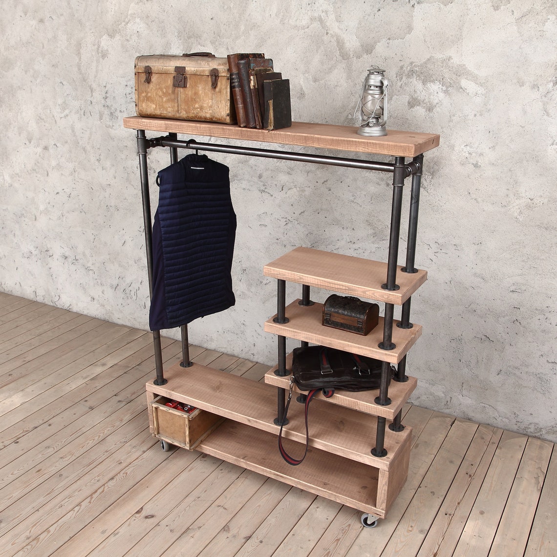 Tay Industrie-Stil Holz Metall Kleidung Schiene Rack Stand - Etsy.de