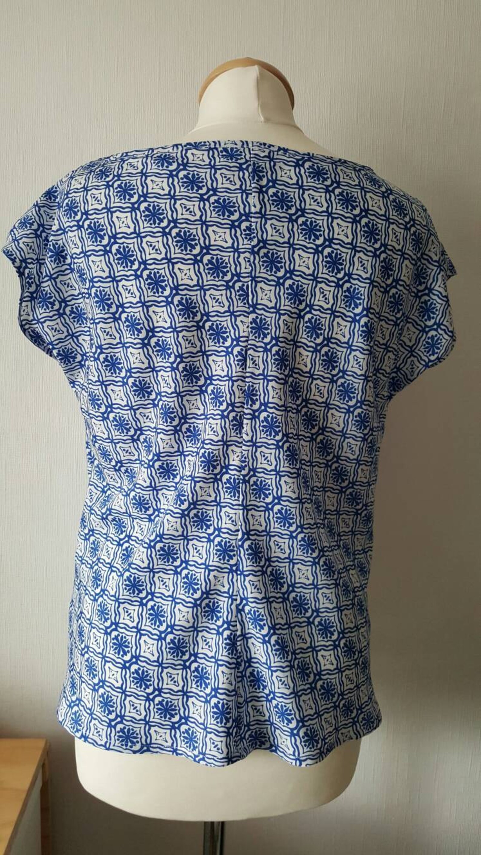 Blue and White Print Shell Top, Cowl Neck Top, White and Blue Short ...