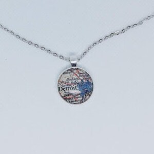 Detroit, MI Michigan City Map Necklace - Etsy
