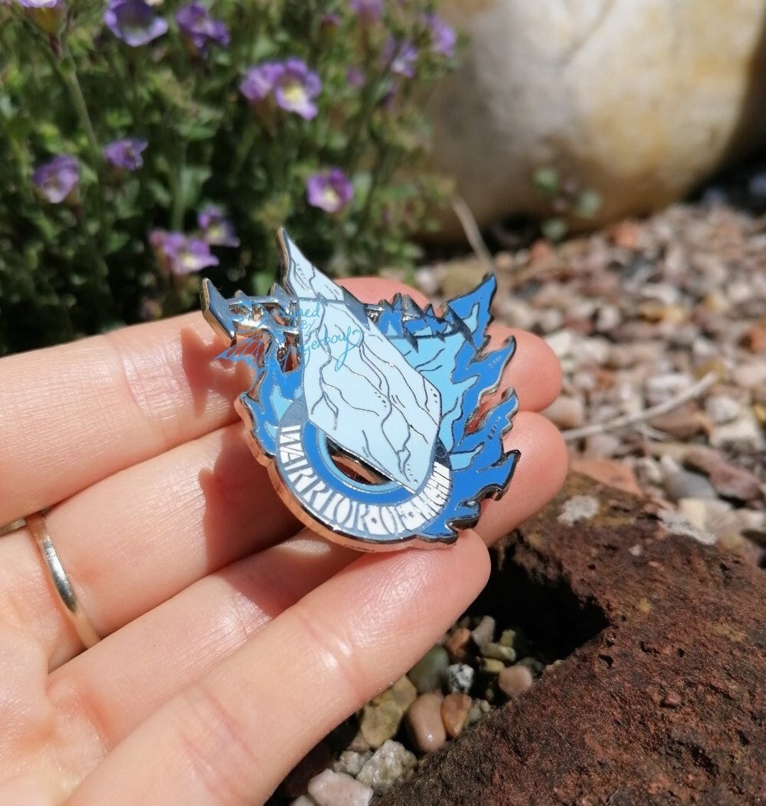 FFXIV Crystal Warrior of Light Enamel Pin | Mother Crystal Meteor Pin ...