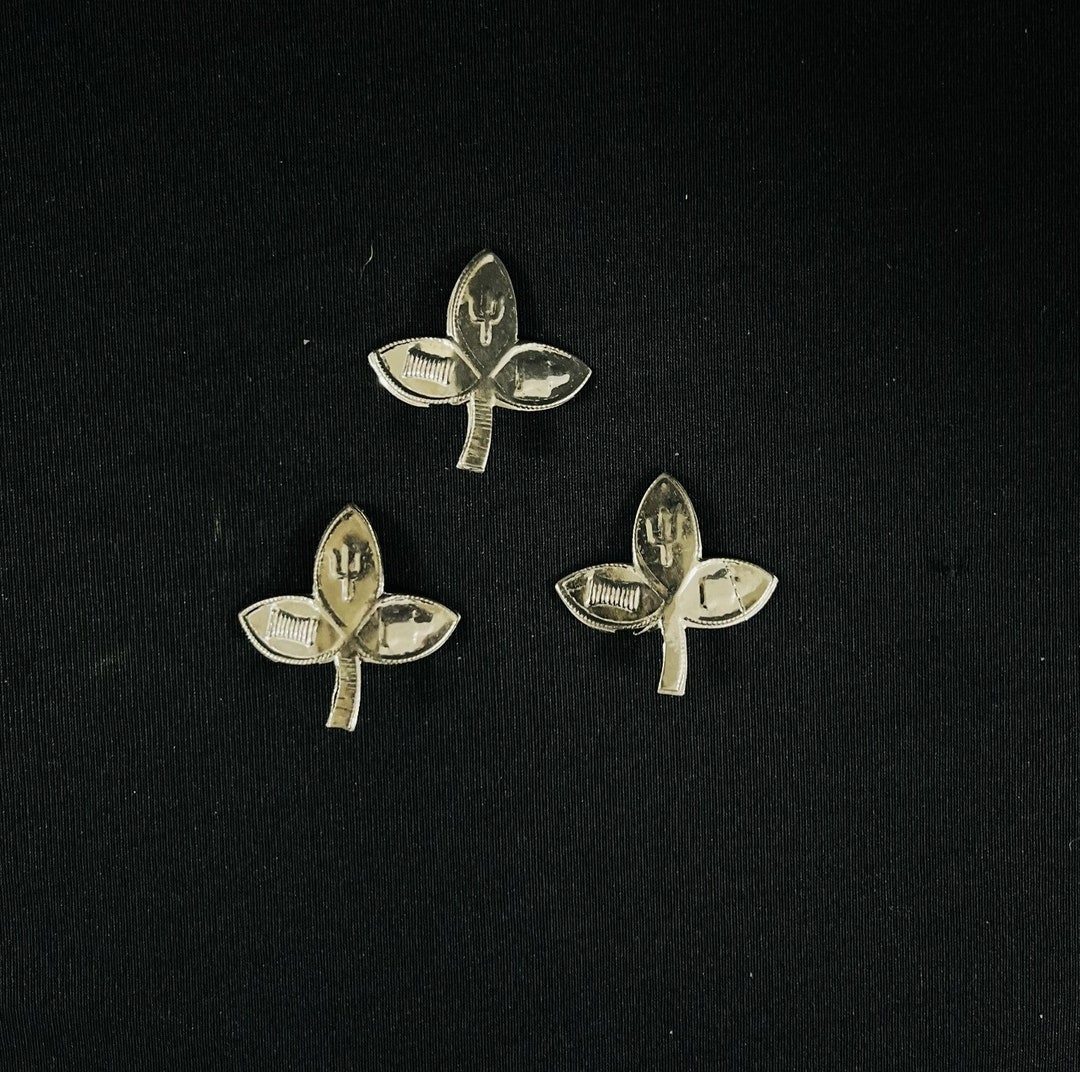 Pure Silver Bilva Partras Pack of 3, Bael Leaf in Pure Silver, Bilva ...