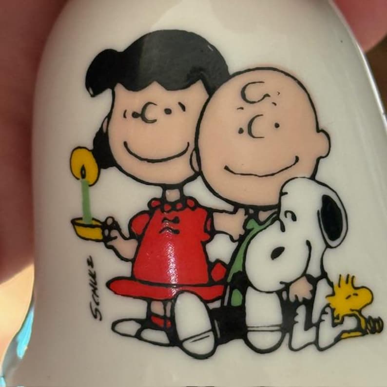Vintage United Feature Syndicate Peanuts Mini Porcelain Christmas Bell ...