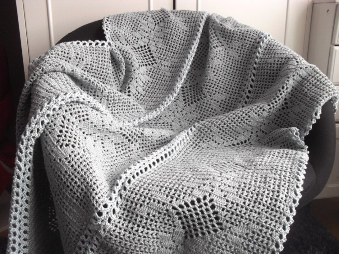 Crochet Blanket Pattern, Romantic Gray Blanket, Filet Crochet Flower ...