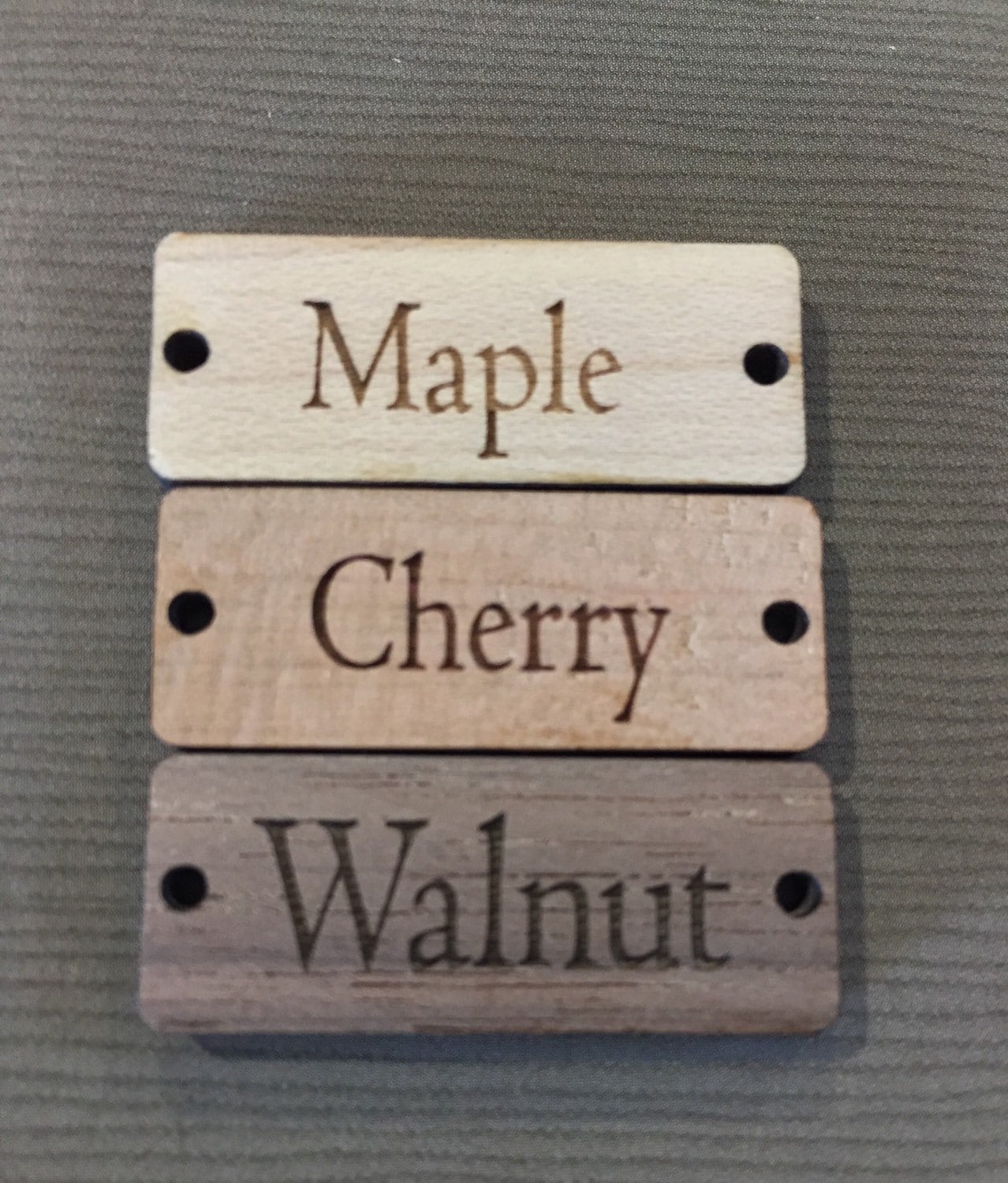MINI-28 Custom Wood Tags/0.75x0.375/solid - Etsy Canada