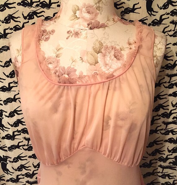 Vintage 1960s 1970s Dusty Pink Full Length Nylon and … - Gem