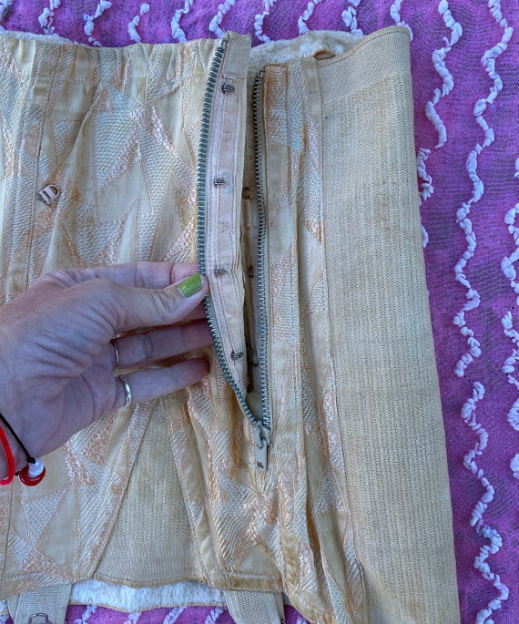 Vintage 1950s Zip Up Corset Girdle With Garter Straps… - Gem