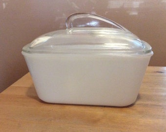 Vintage milk glass | Etsy