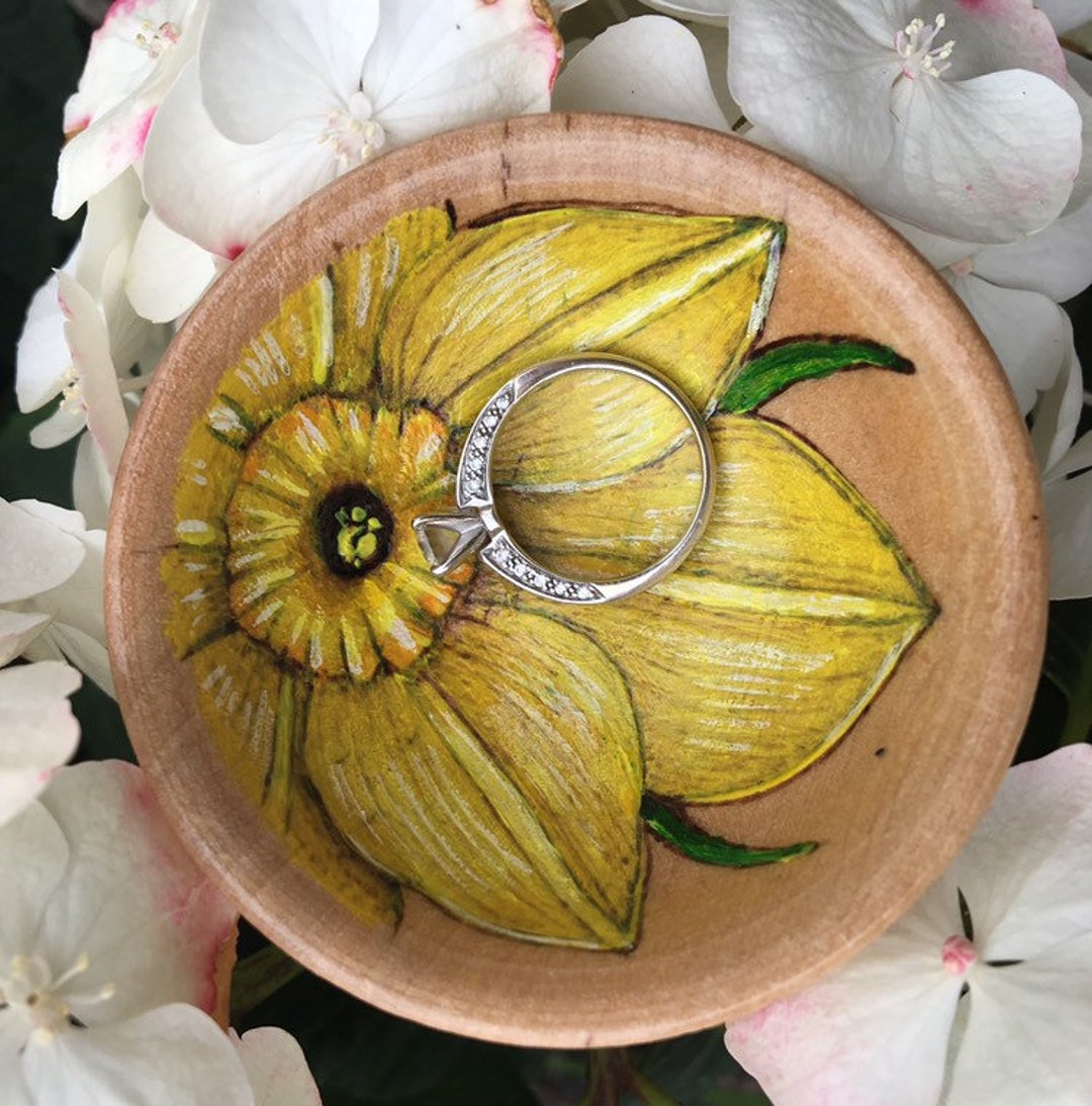Daffodil Ring Bowl – 2.5" Woodburned & Hand Painted With Gloss Varnish ...