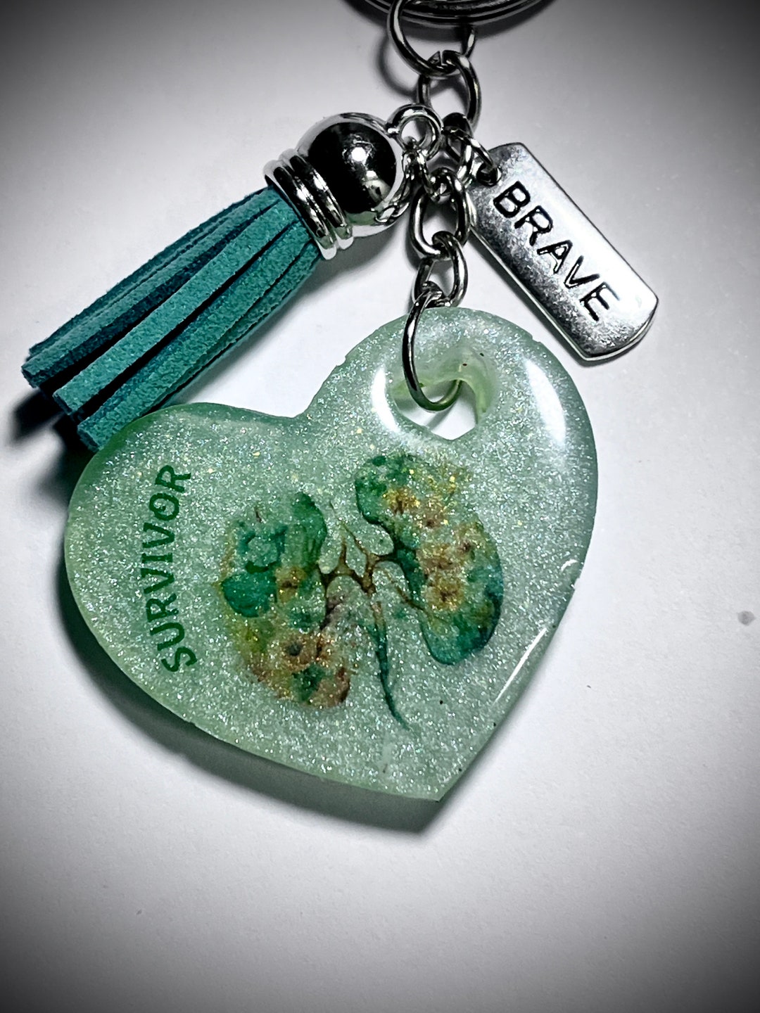 Resin Kidney Design Heart Shaped Keychain Gift for Transplant Survivors ...