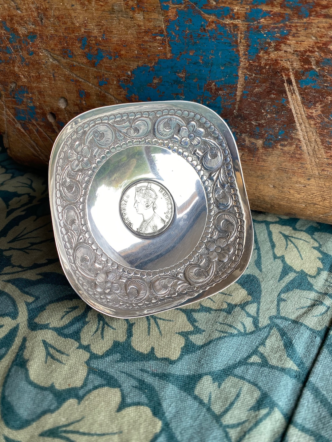 Victoria Empress One Rupee 1900 Silver Dish - Etsy