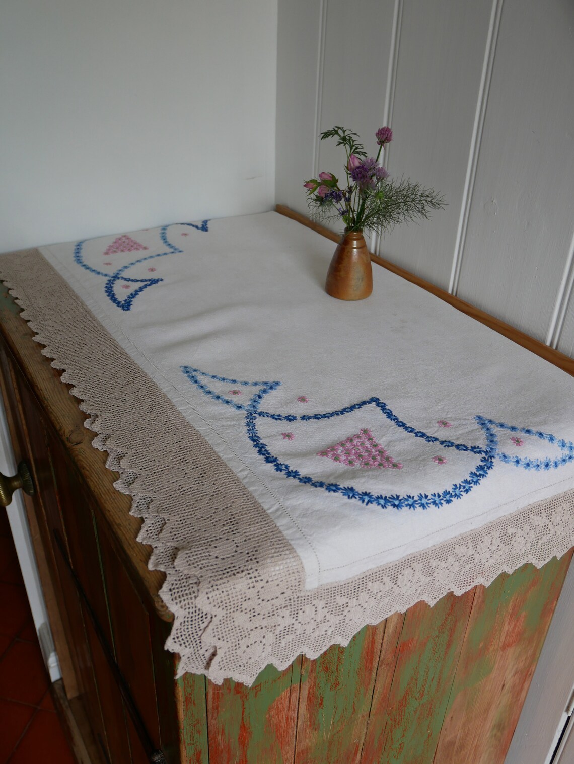 Vintage Embroidered Tablecloth - Etsy