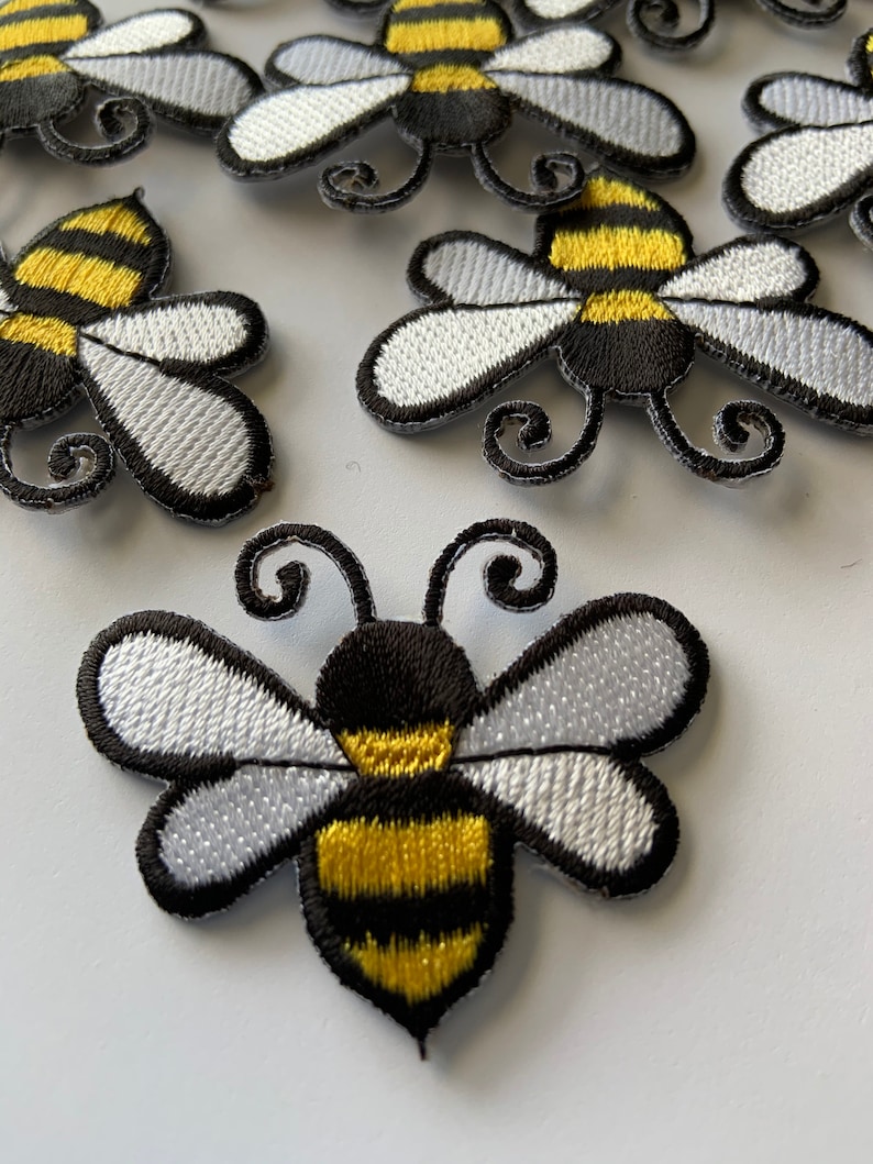 IRON ON PATCH One Tiny or Small Bee 0.75t X 1w - Etsy