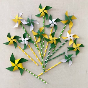 Green Yellow and White Mini Spinning Pinwheels for Cupcakes | Mini Golf ...