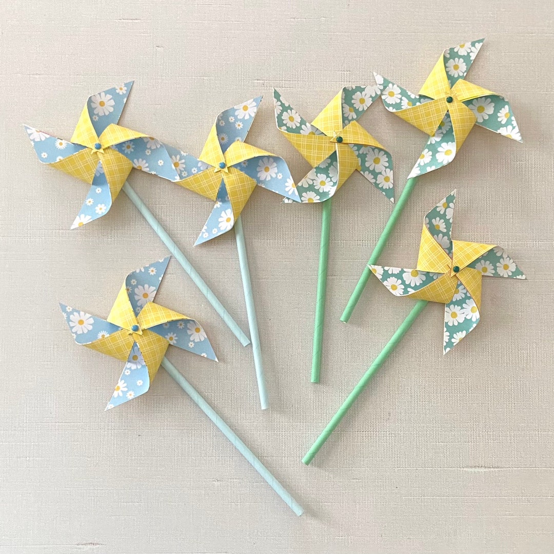 Daisies in Blue and Green Baby Shower Pinwheels | Mother's Day Gift ...