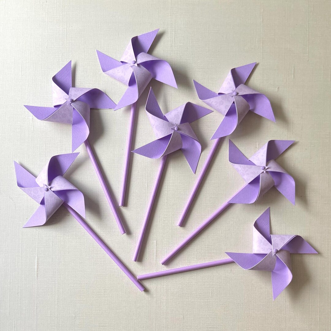 Pastel Lilac Monochromatic Floral Pinwheels - Etsy
