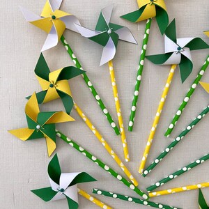 Green Yellow and White Mini Spinning Pinwheels for Cupcakes | Mini Golf ...