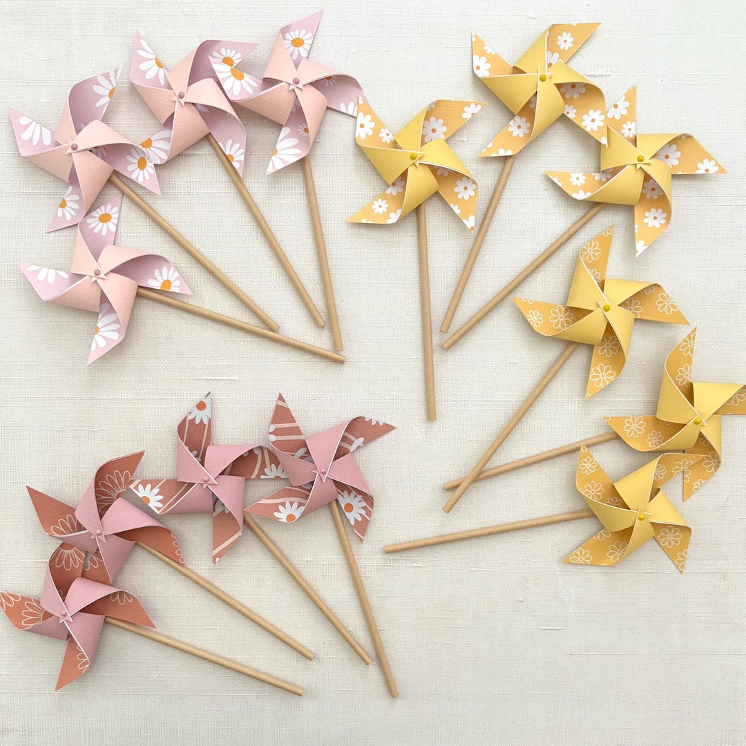 Daisy Spinning Paper Pinwheels for Party Favors or Bridal Showers - Etsy