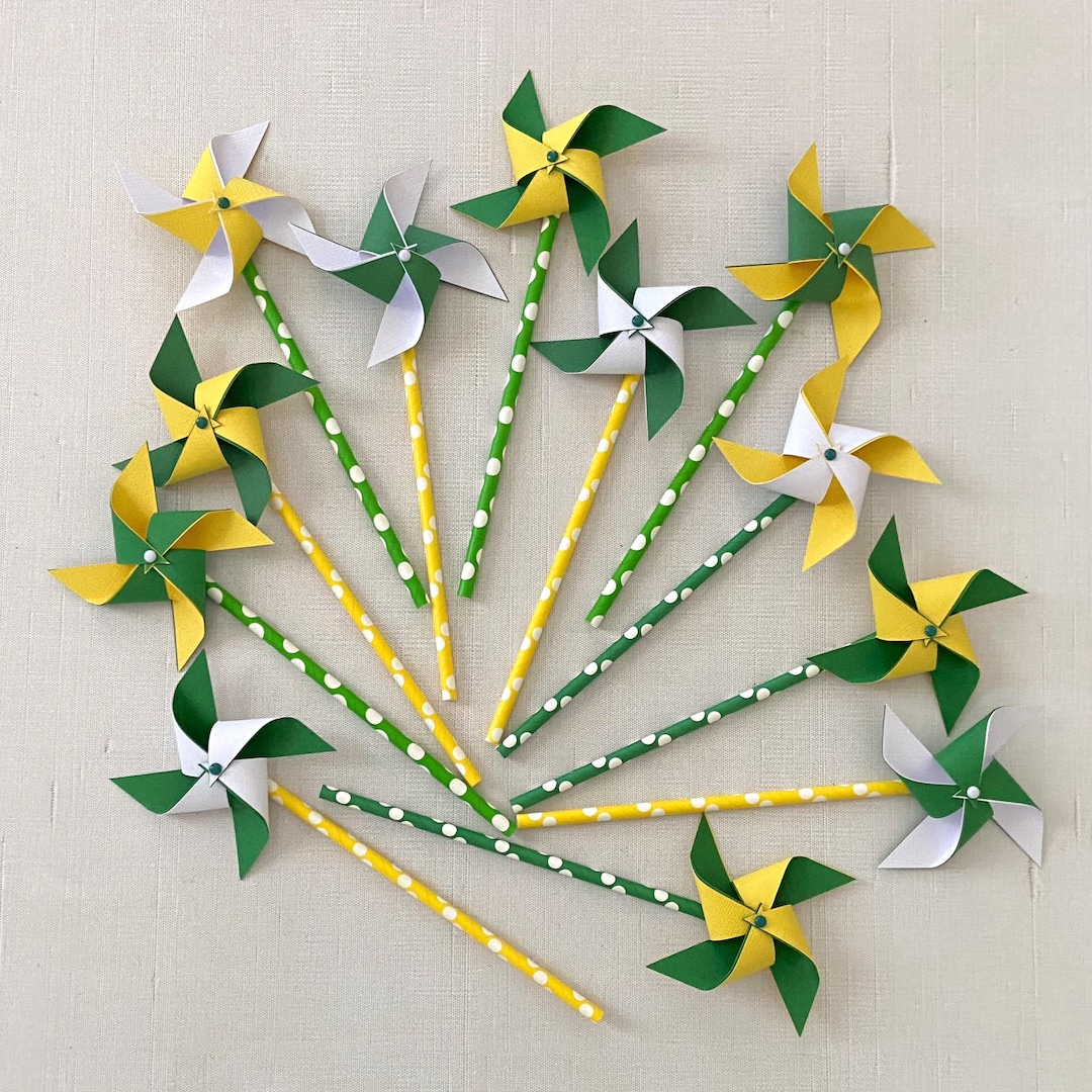Green Yellow and White Mini Spinning Pinwheels for Cupcakes | Mini Golf ...