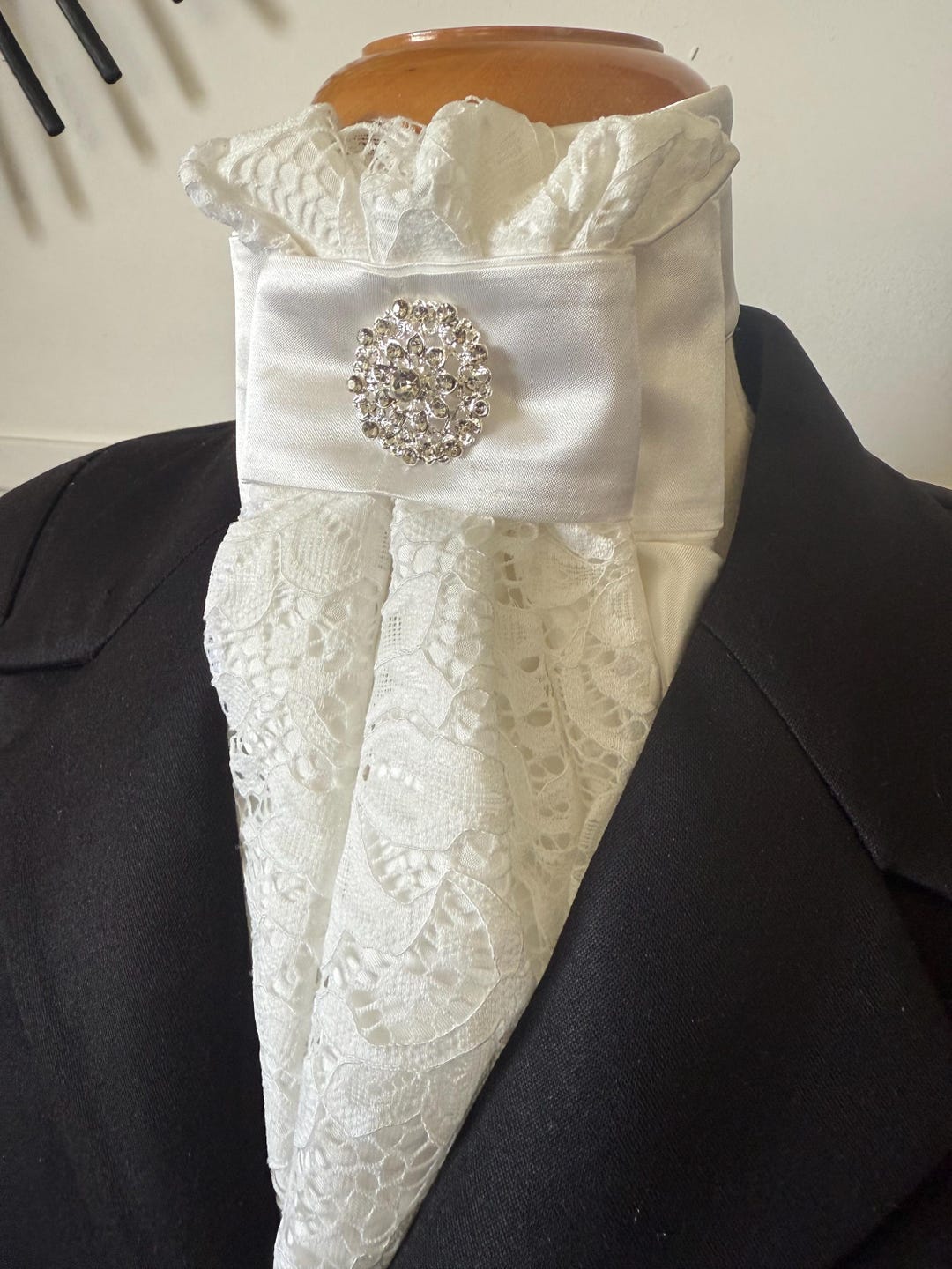 HHD Dressage Euro Stock Tie ‘queen’ in Ivory and Lace - Etsy