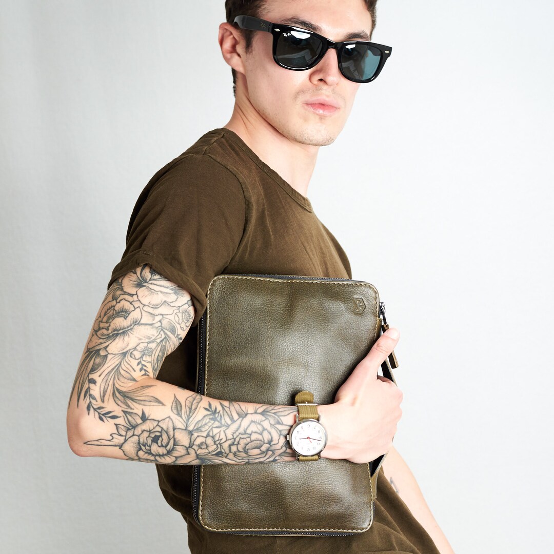Green Leather Gadget Travel Bag, iPad Leather Bag, Tech Dopp Kit, Cable ...