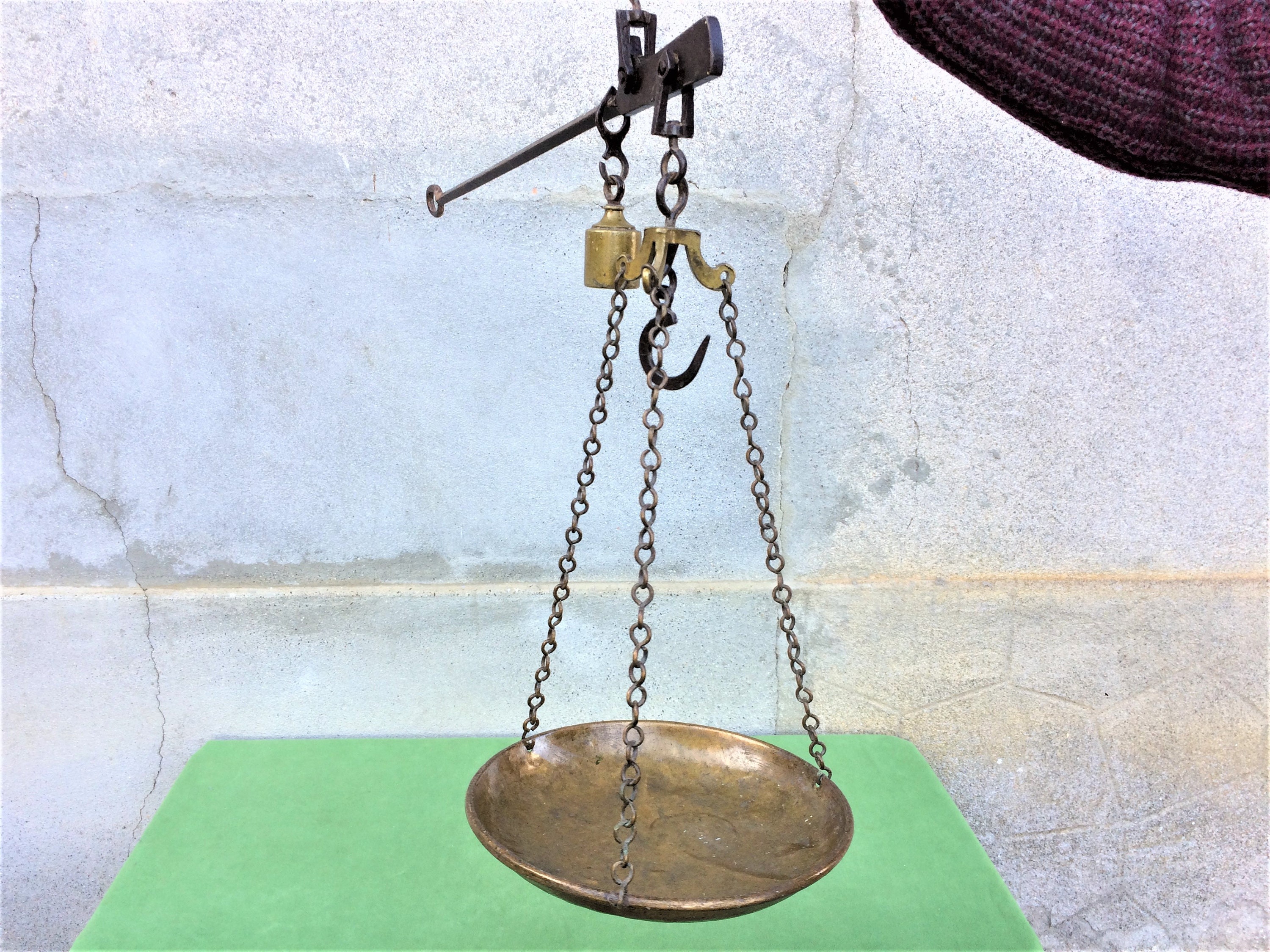 Counterbalance Scale