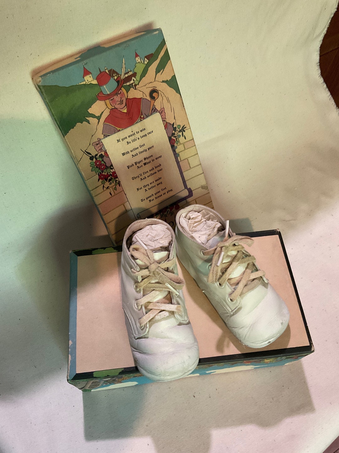 Pied Piper of Hamlin Baby Shoes and Box, Vintage 1950's - Etsy