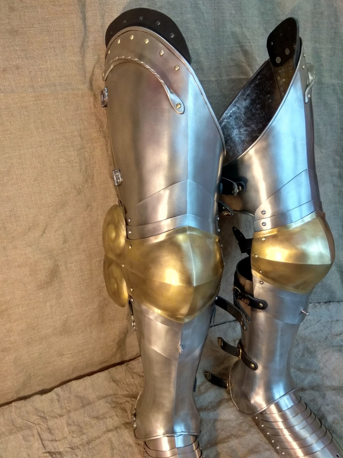 Full Legs in Kastenbrust style | Etsy