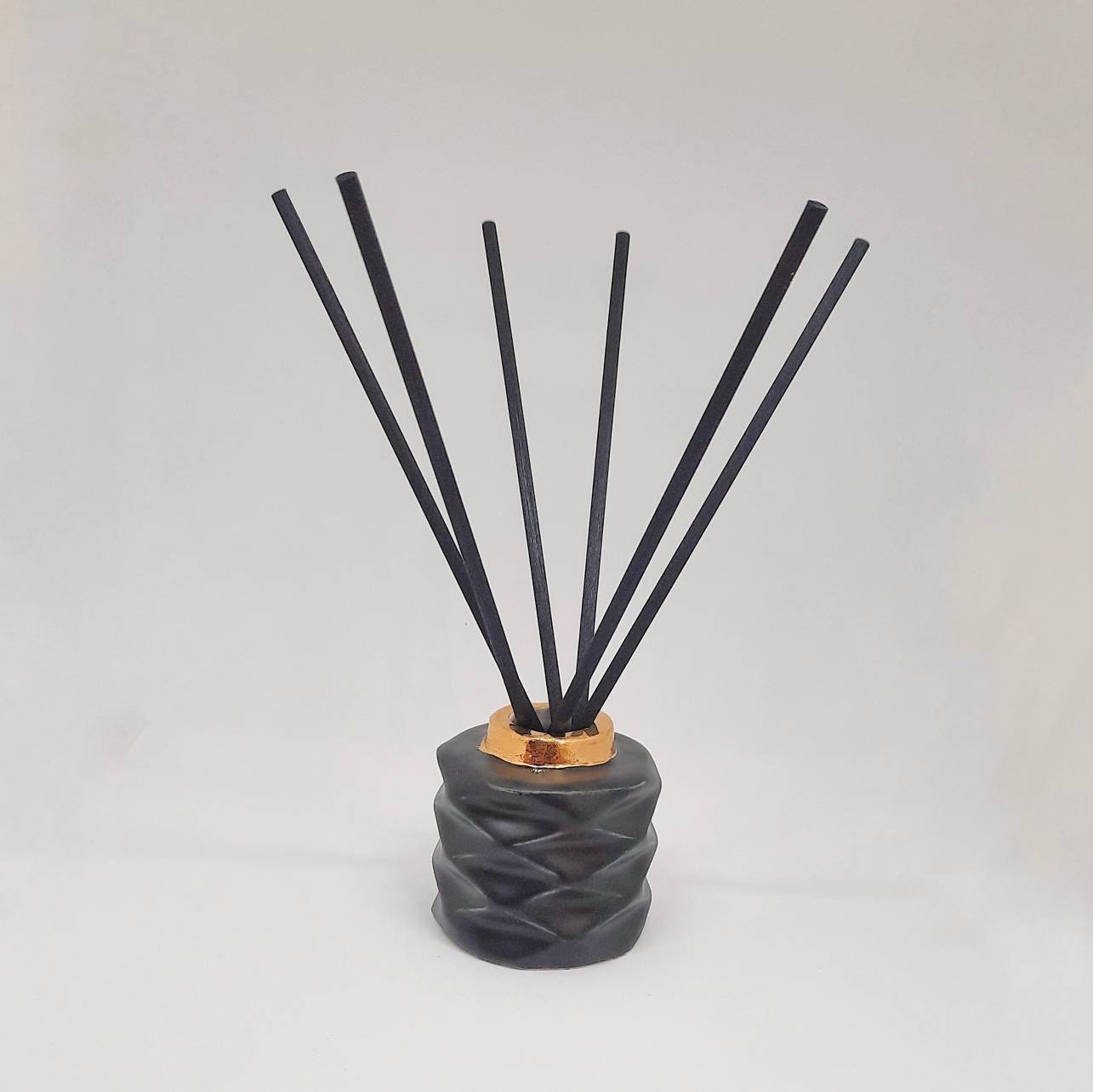 Black Geometric Ceramic Diffuser Scent Bottle With Gold Rim *SECOND ...