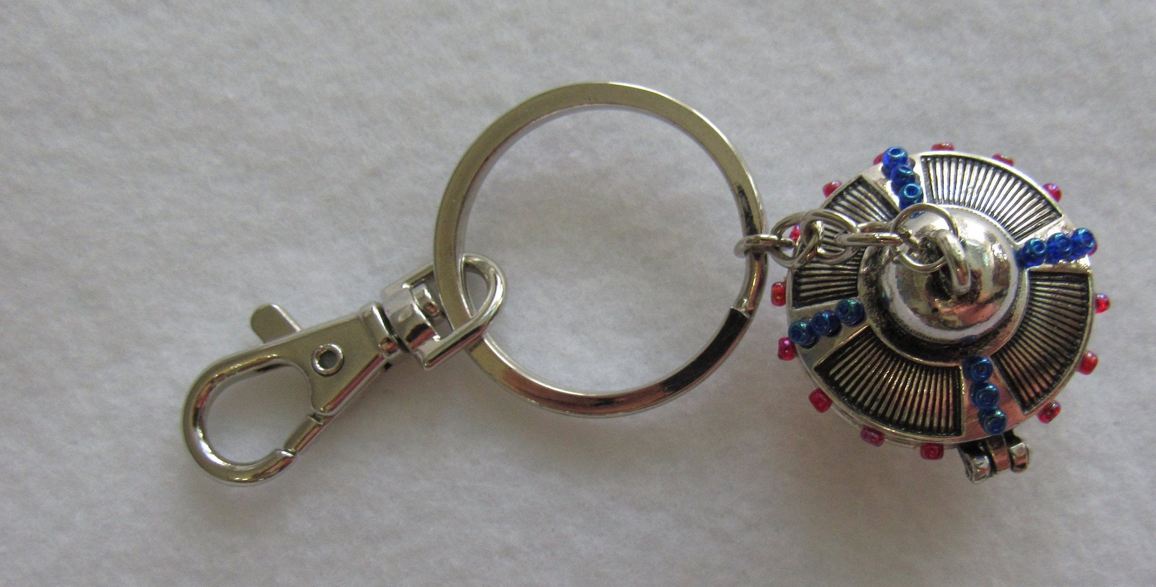 UFO Metal Flying Saucer Space Ship Open up Keychain Red Bead - Etsy