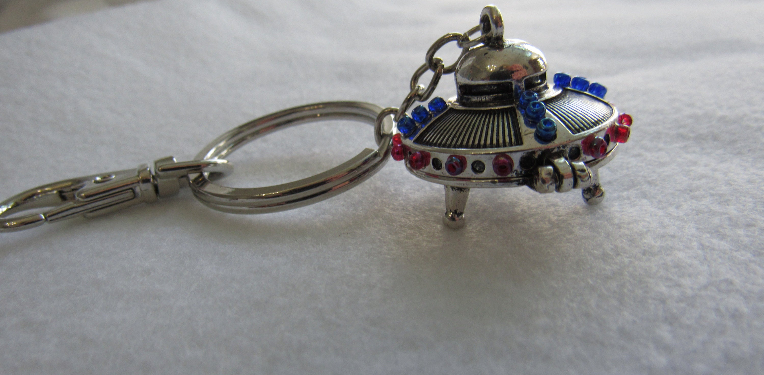 UFO Metal Flying Saucer Space Ship Open up Keychain Red Bead - Etsy