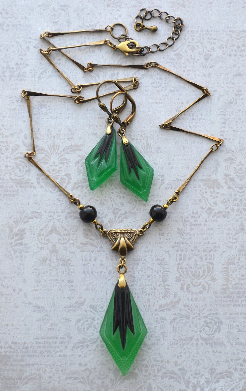 Art Deco Emerald Green and Black Necklace and Earring Set - Etsy UK
