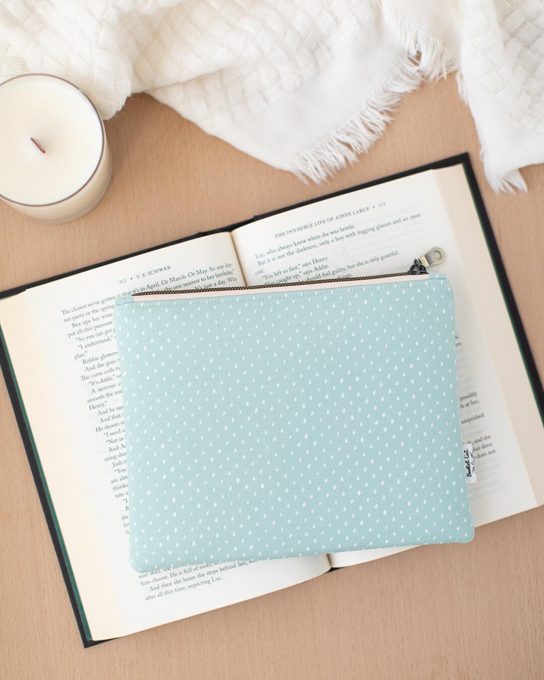 Mint Dots Kobo Sleeve: Padded E-reader Pouch for Libra Colour/libra 2 ...