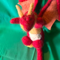 Little Dragon, Woolen Dragon, Felted Dragon, Needle Dragon, Gold Dragon ...