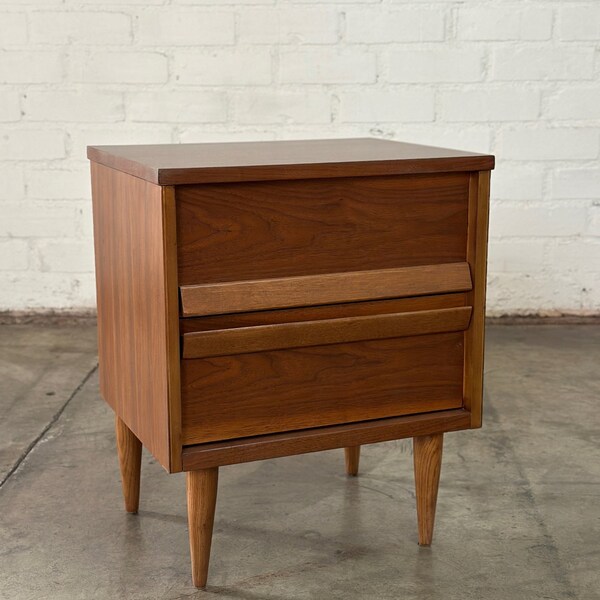 Minimal Nightstand - Etsy