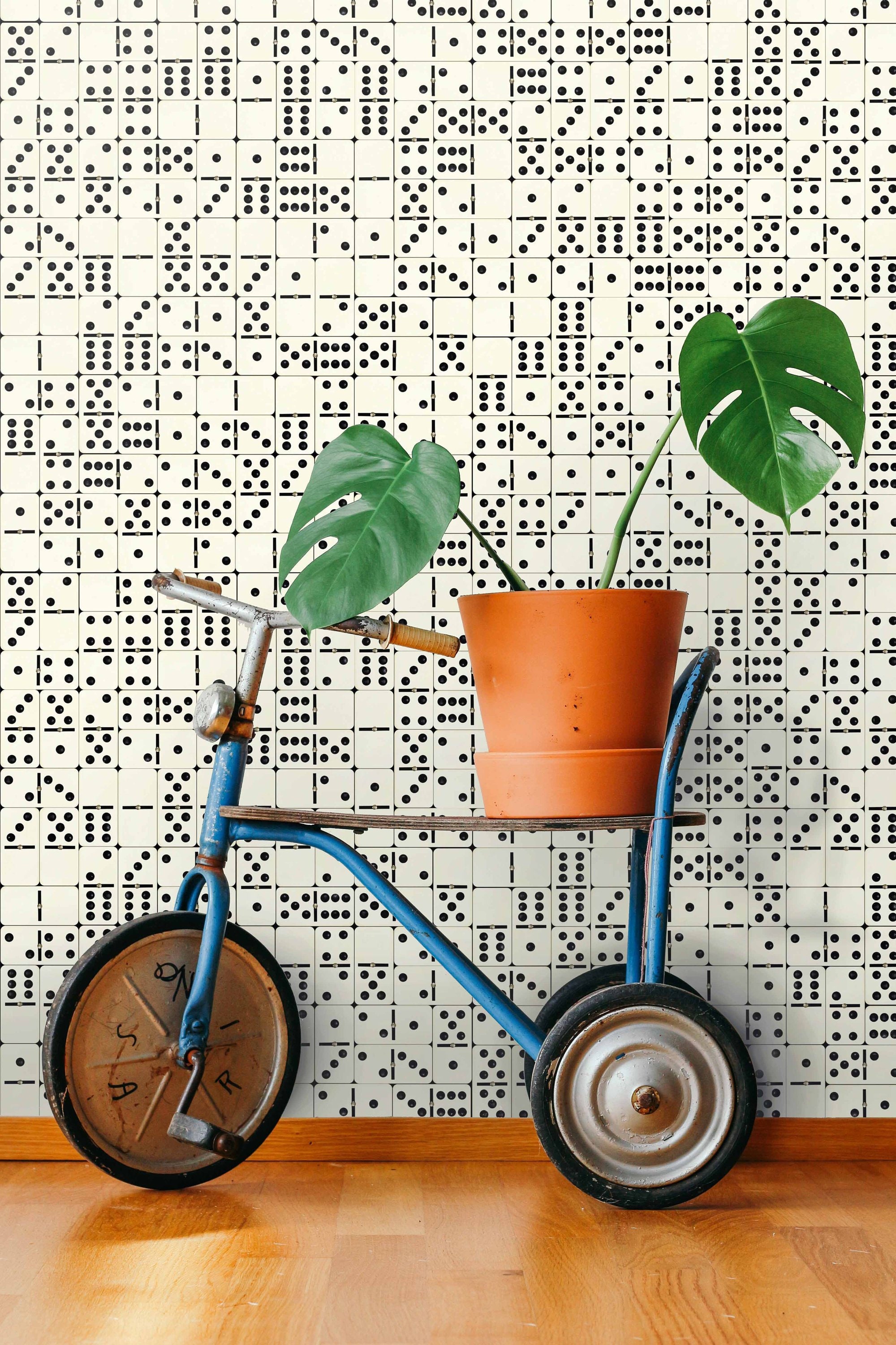 Dominoes wallpaper, Domino wall decor, modern wallpaper, domino ...