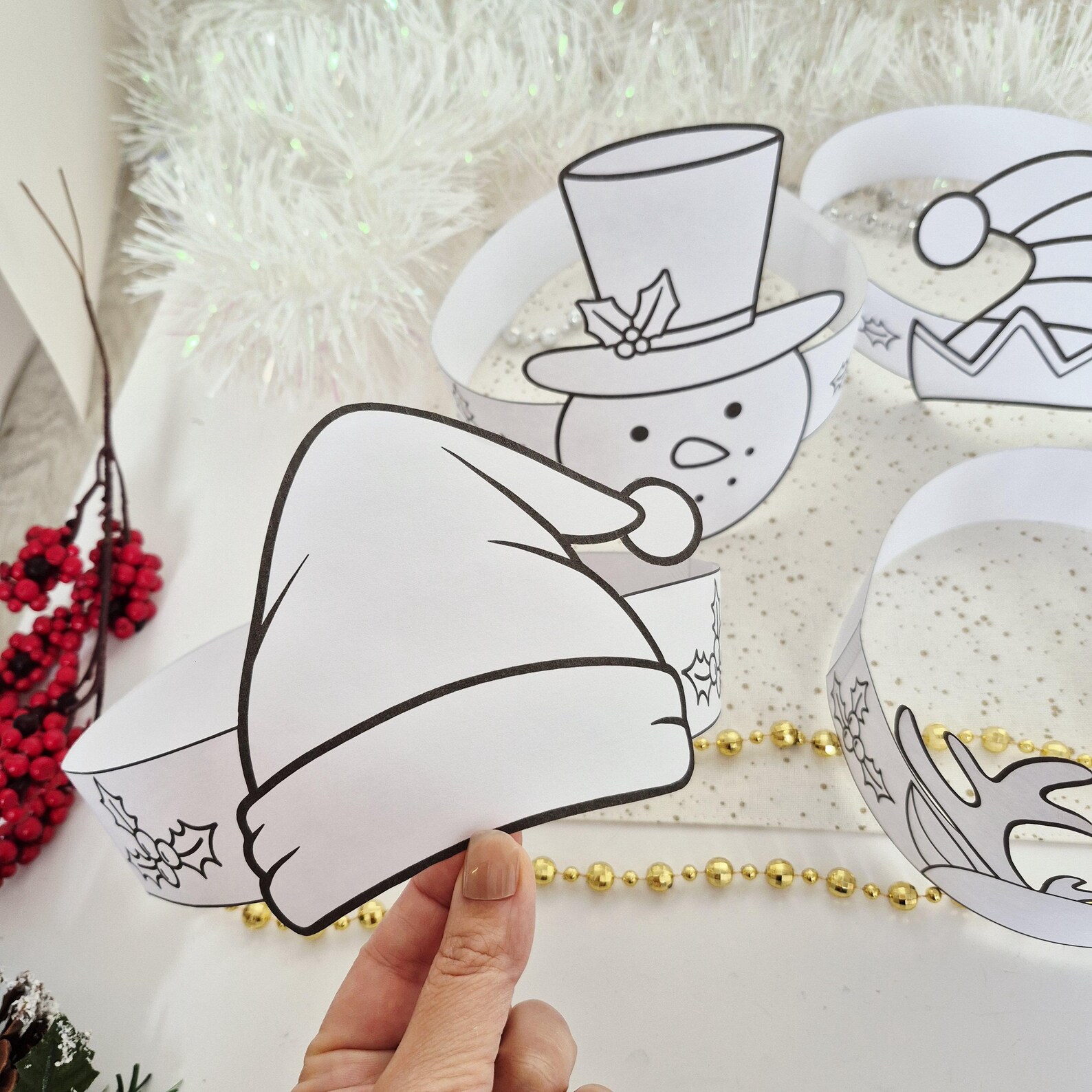 Christmas Paper Crown Printable Craft for Kids, DIY Holiday Coloring ...