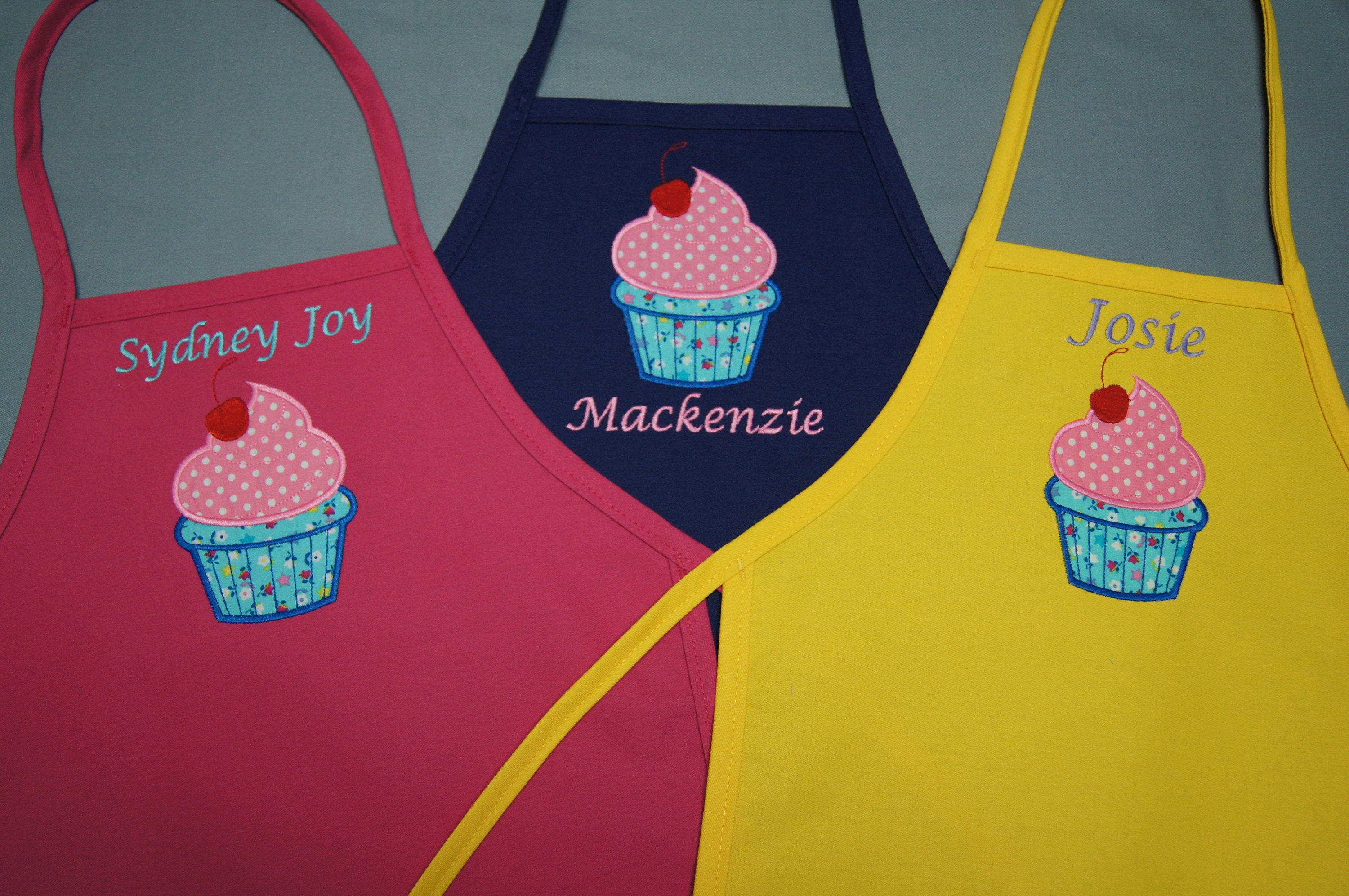 Personalized Children's Apron in Two Sizes - Etsy