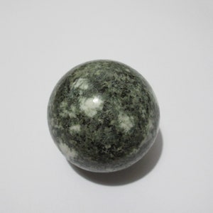Spotted Stonehenge Bluestone Sphere preseli - Etsy