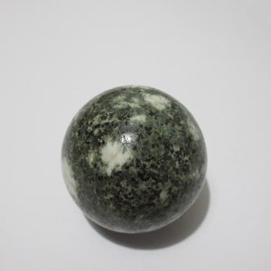 Spotted Stonehenge Bluestone Sphere preseli - Etsy