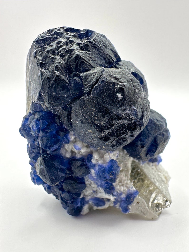 Blueberry Fluorite Octahedral BLUE Crystals Coated on Quartz - Etsy