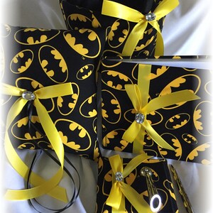 Batman Wedding Guest Book, Pen, Flower Basket, Ring Pillow , Batman ...